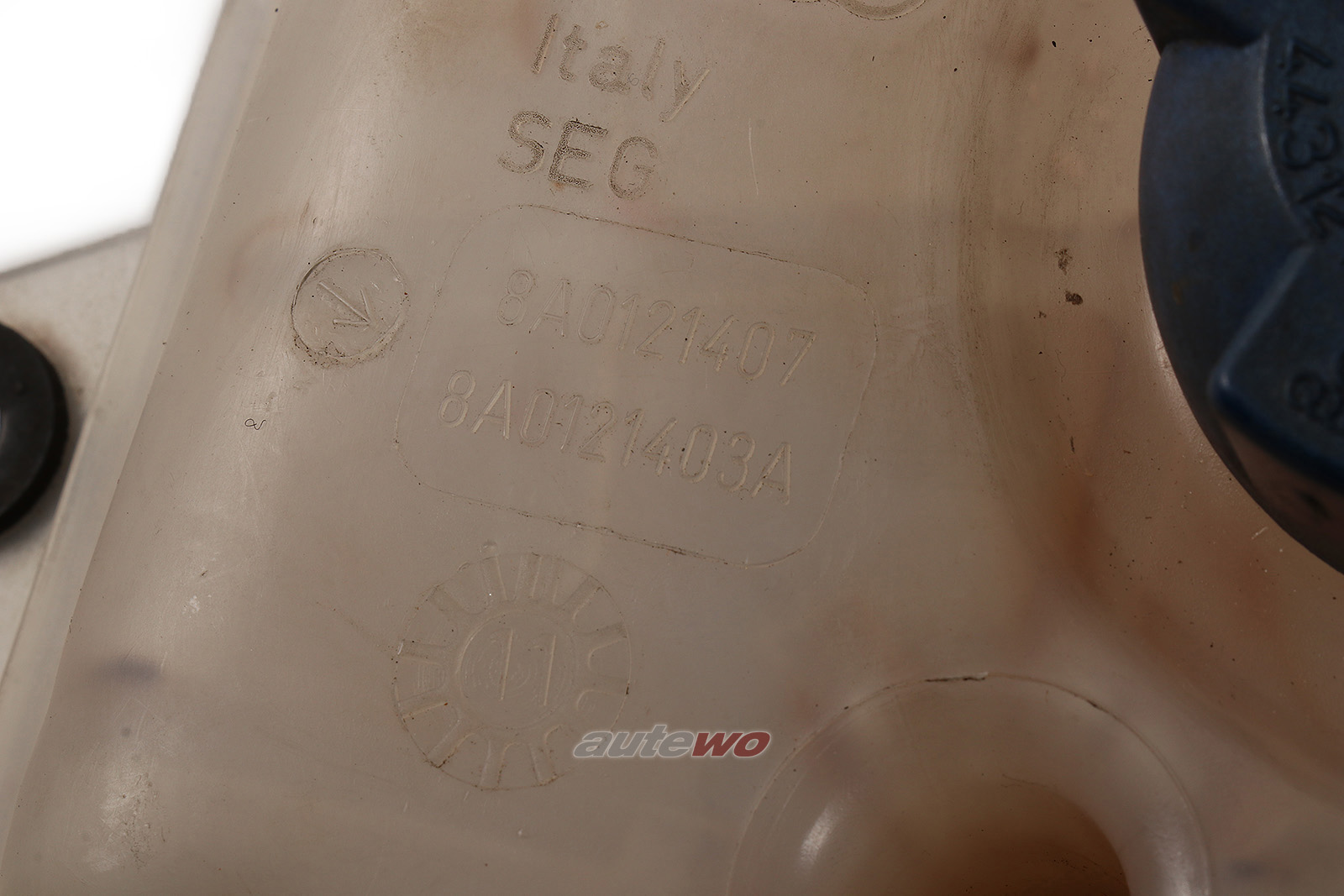 Audi 80/90 Typ 89/100 Typ 44 Ausgleichbehälter Kühlwasser 8A0121403A ...