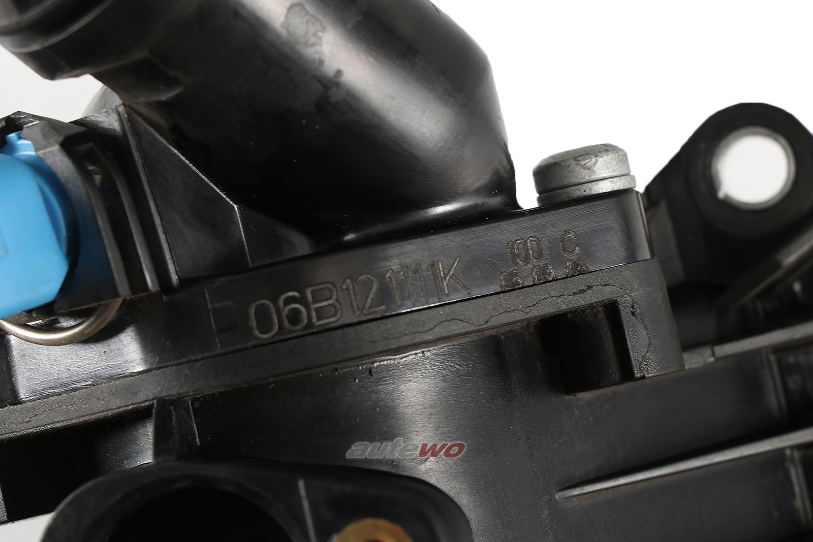 06b121111k Neu Audi Vw A4 8e B6 B7 Cabrio 8h A6 4b 1 8 2 0l Thermostat
