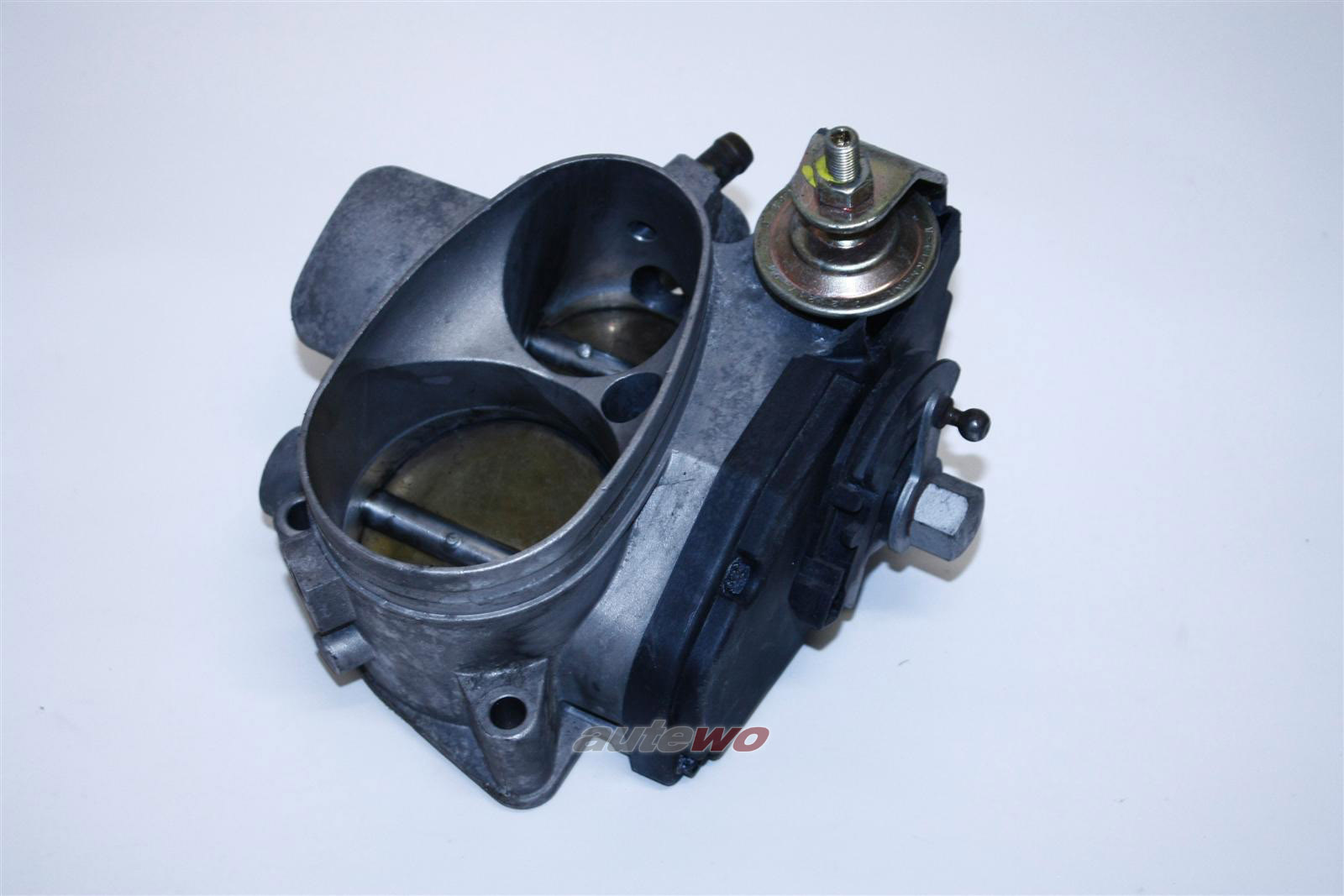 Audi A8 D2 3.7l AEW Drosselklappe + Potentiometer Automatik 077133063AJ ...